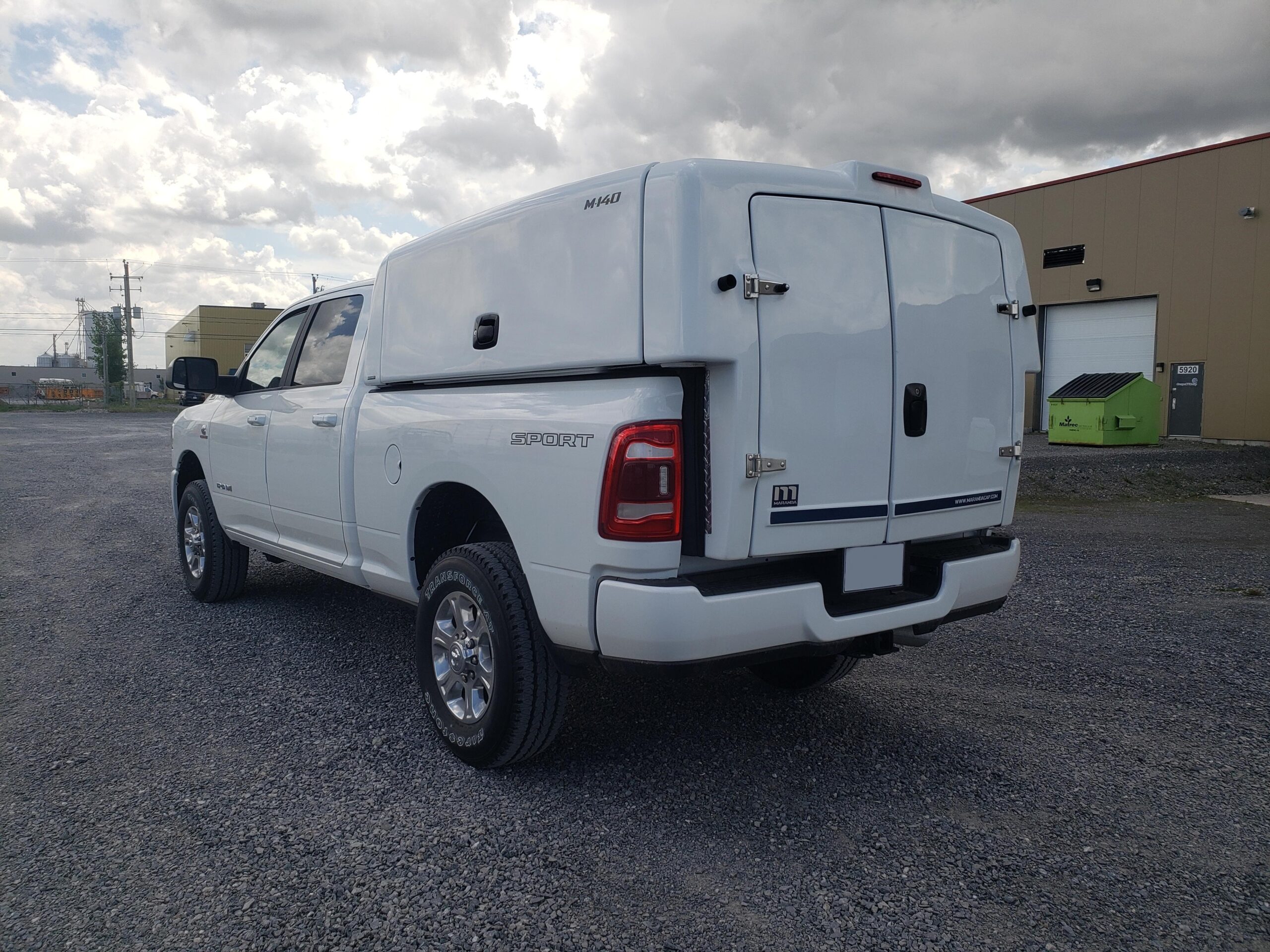 Service Bodies | Service Trucks | Raytel Commercial Truck Outfitters